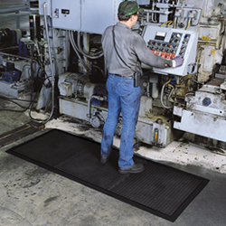 Rubber Traction-Enhanced Solid Diamond Top Comfort Matting